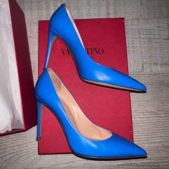 Valentino | Shoes | Valentino Rockstud 85 Pointed Toe Pump Electric ...